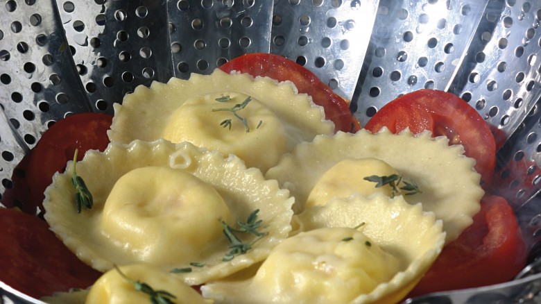 Ravioli al formaggio | Starbene