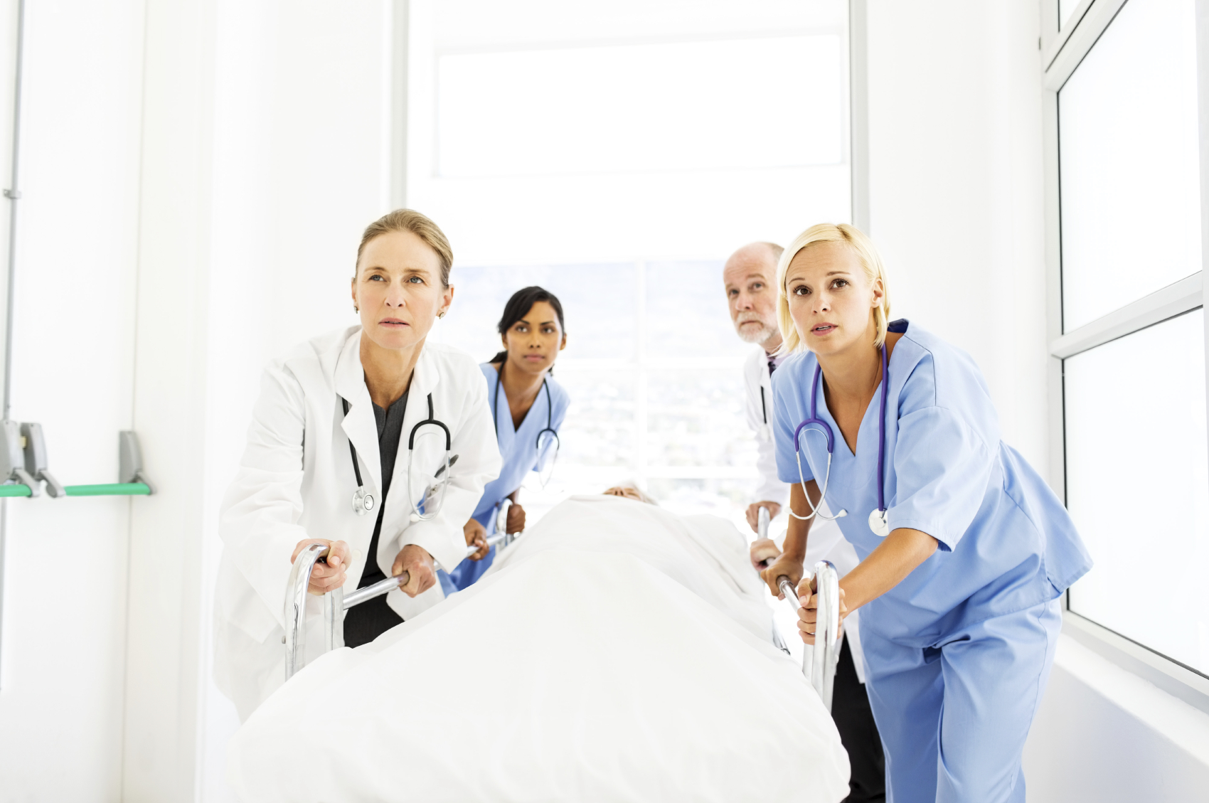 Sepsi o setticemia: cos’è, come si manifesta, sintomi e cure - Starbene