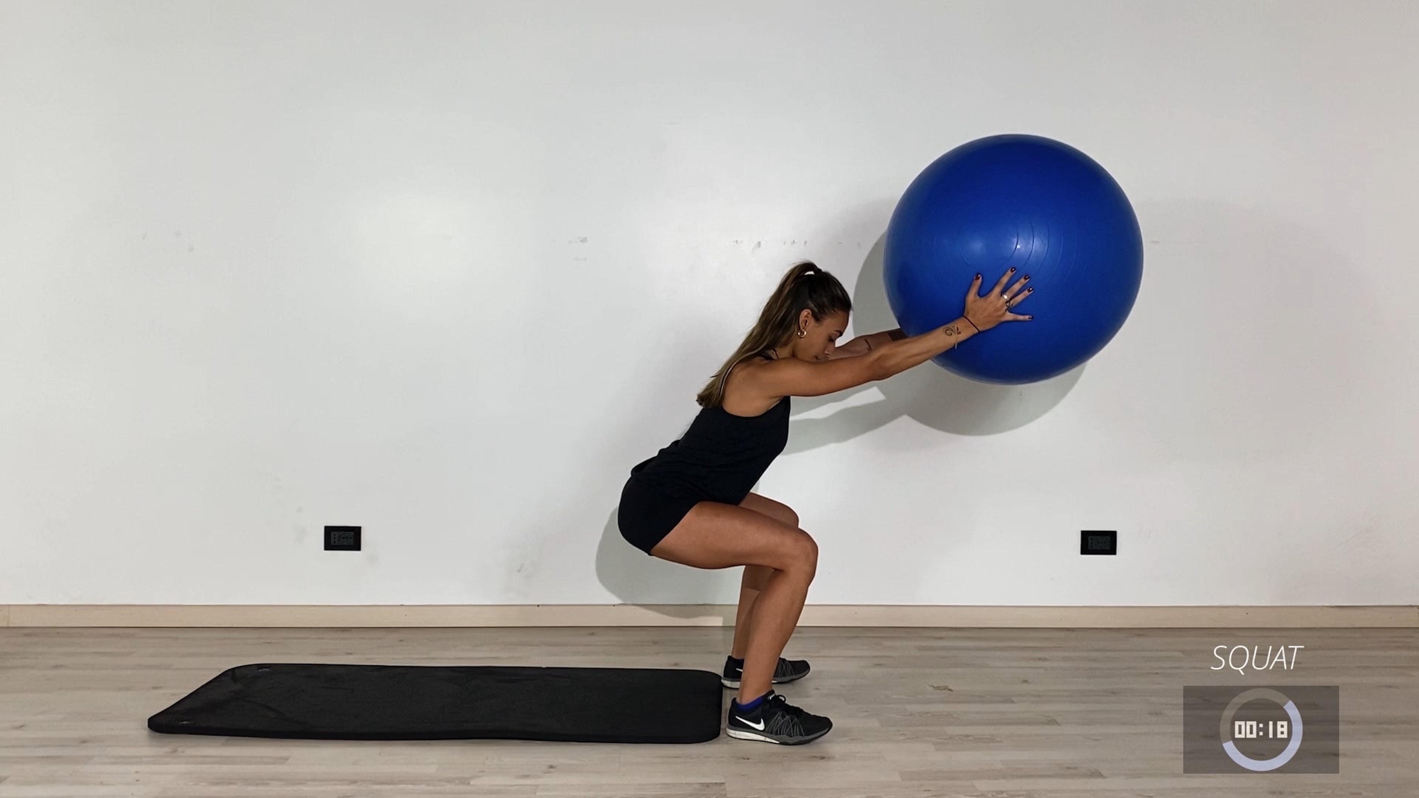 Gag: allena gambe, addome e glutei con la fitball - Video - Starbene