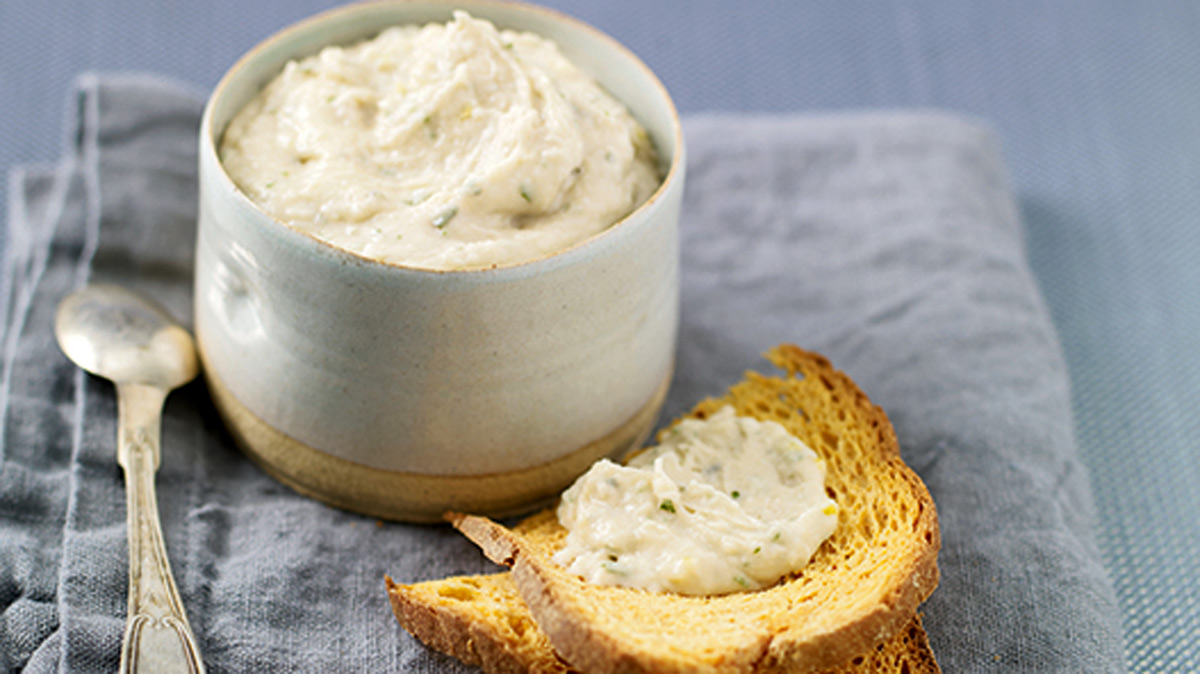 3 ricette di paté di pesce, legumi e funghi che salvano la linea